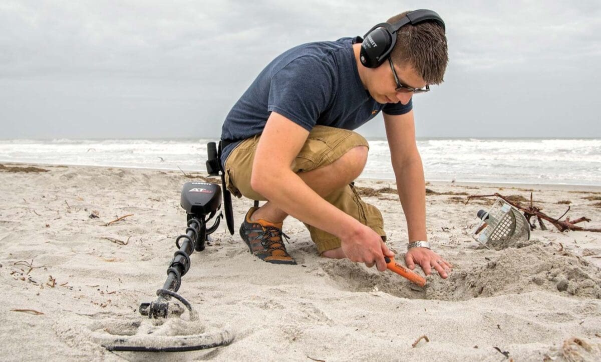 AT Max ~ All Terrain VLF Metal Detector | Garrett